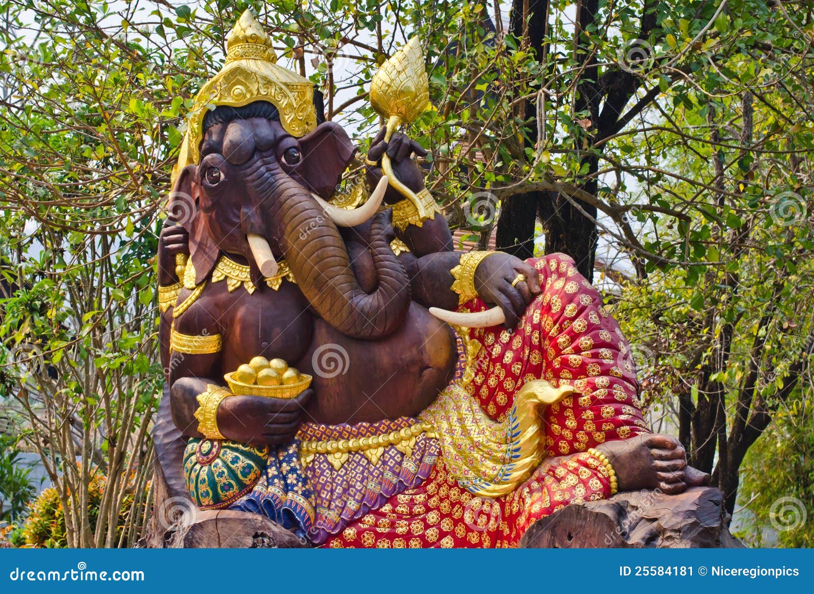 Ganesh. imagen de archivo. Imagen de verde, nube, manos - 25584181