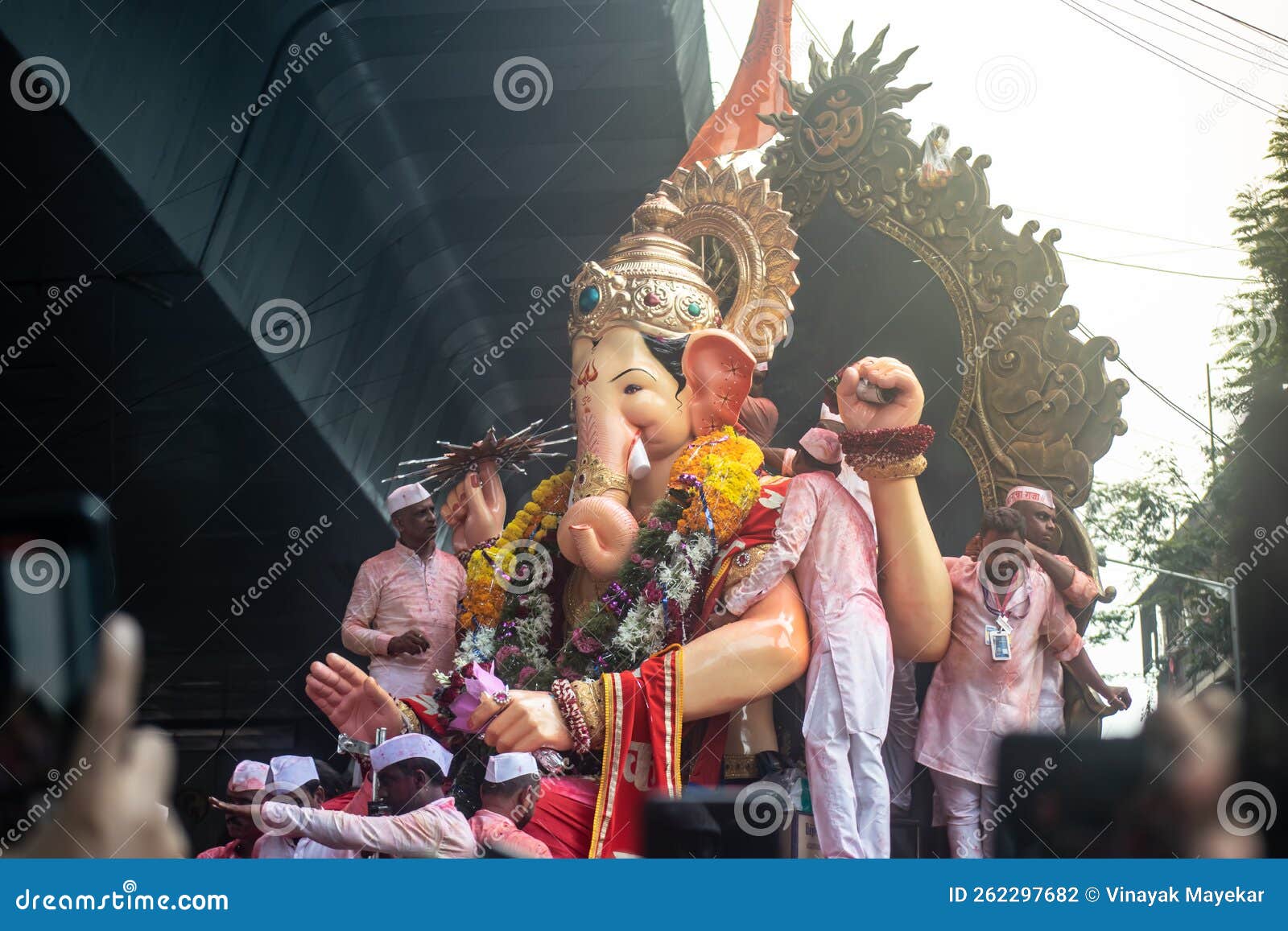 Ganesh Visarjan Lalbaug Cha Raja at Mumbai Editorial Photography ...