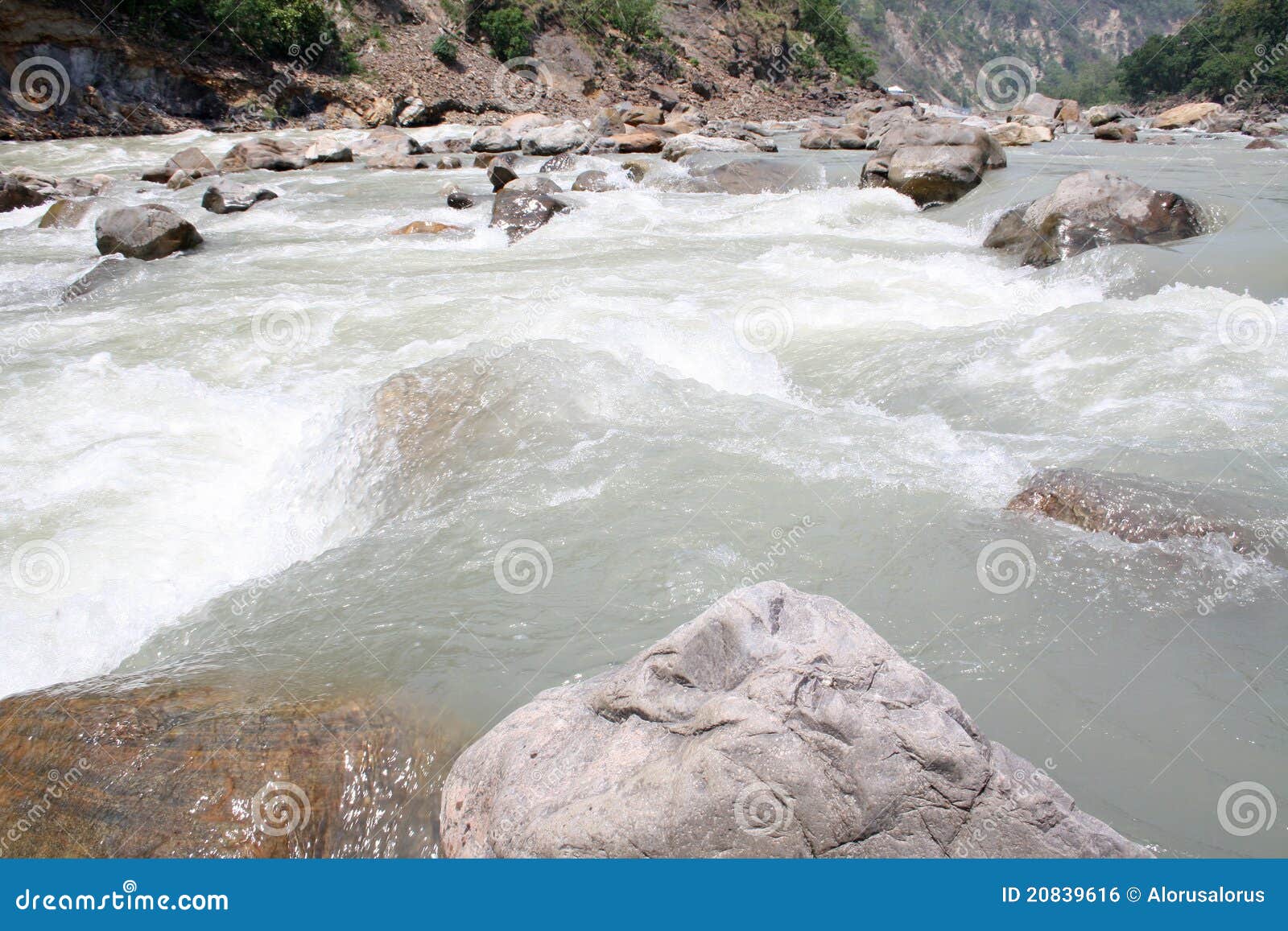 Ganga Ganges rzeka zdjęcie stock. Obraz złożonej z czochry - 20839616