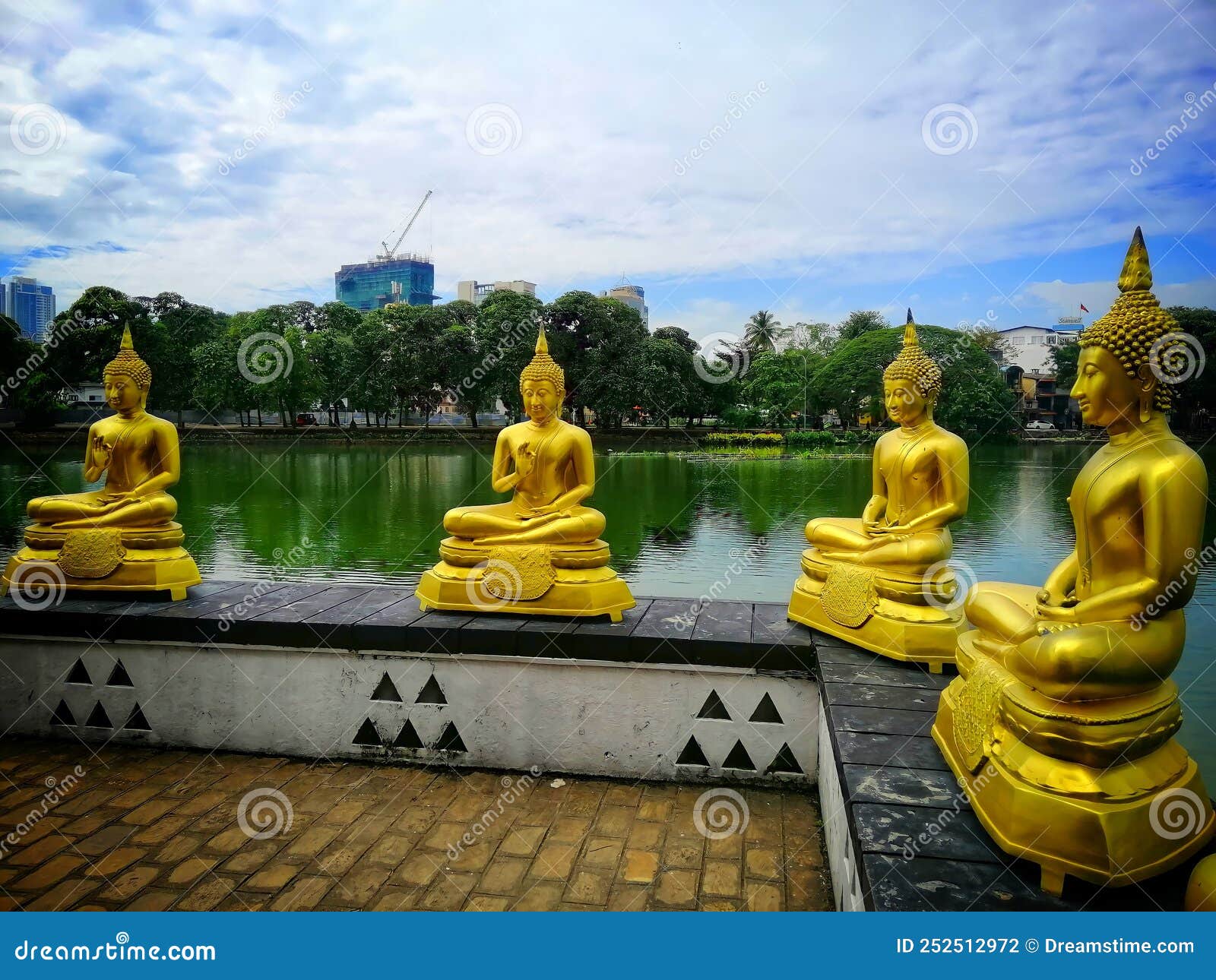 Gangaramaya Temple,Sri Lanka Stock Photo - Image of gangaramaya ...