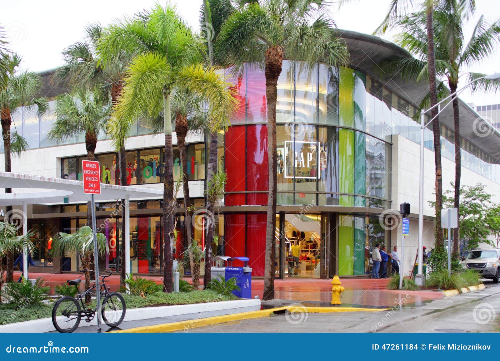 Gap Lincoln Road Miami Beach Imagem de Stock Editorial - Imagem de ...