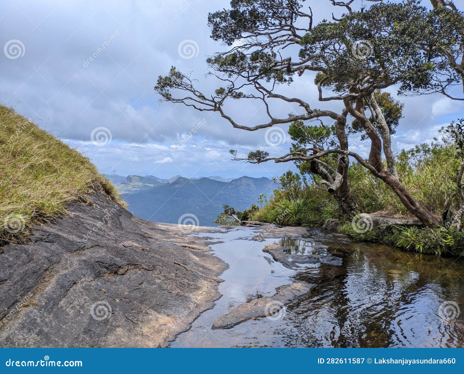 Garadi Ella Waterfall in Sri Lanka Stock Image - Image of mountain ...