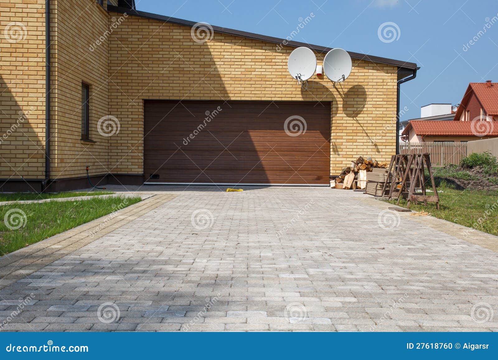 Garage door stock photo. Image of suburbs, entry, large - 27618760
