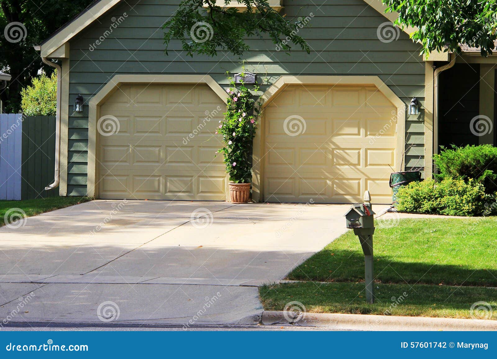 Garage driveway stock photo. Image of closed, residential - 57601742
