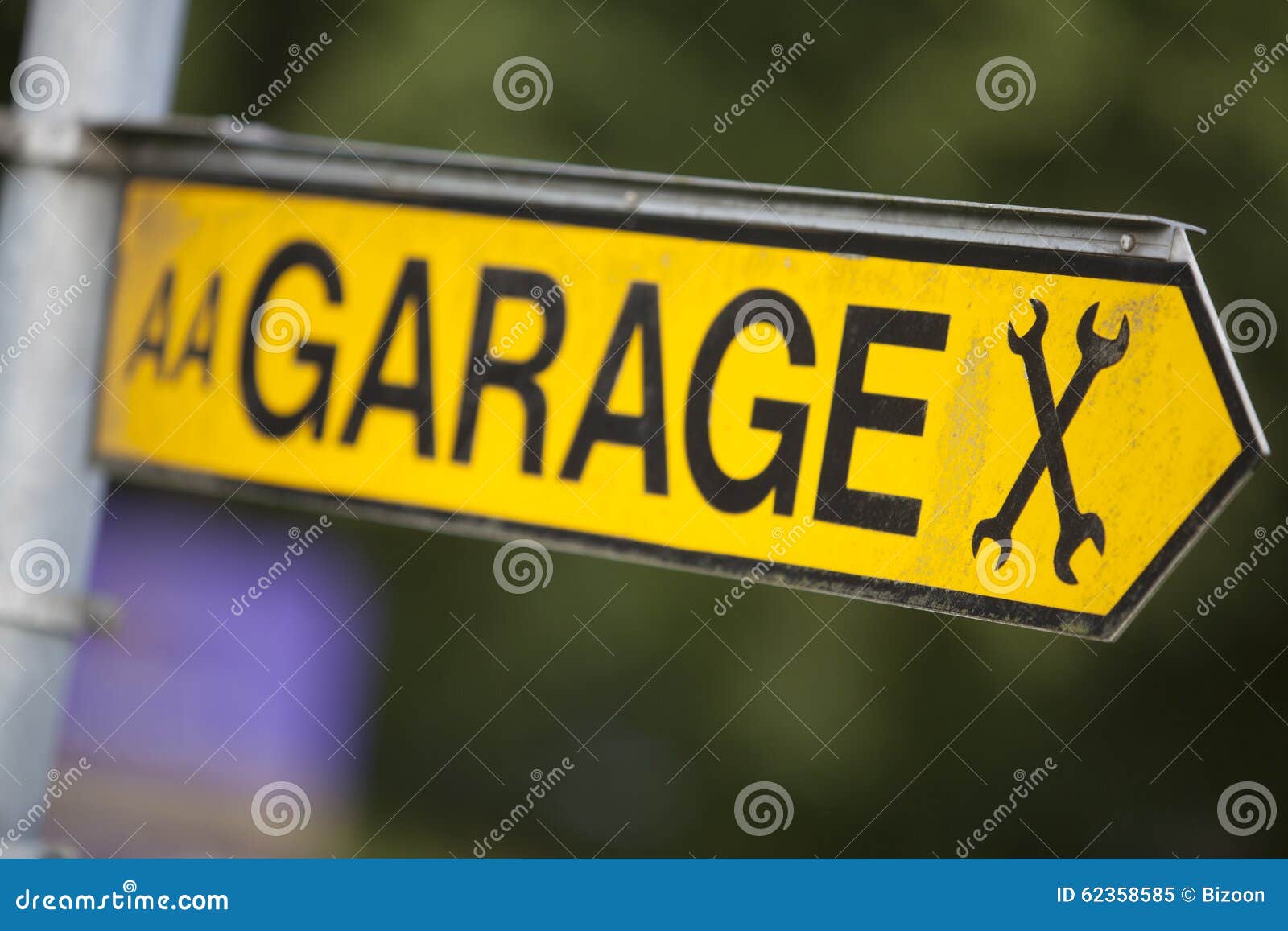 Garage indicator sign stock image. Image of entrance - 62358585