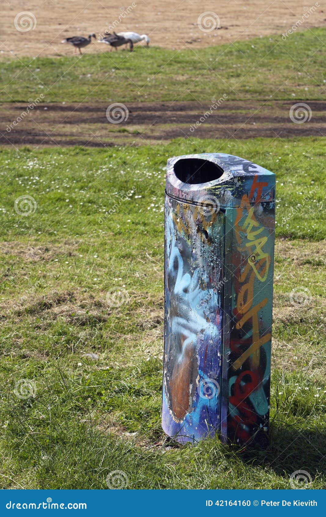 Garbage bin graffiti stock photo. Image of lifestyle - 42164160
