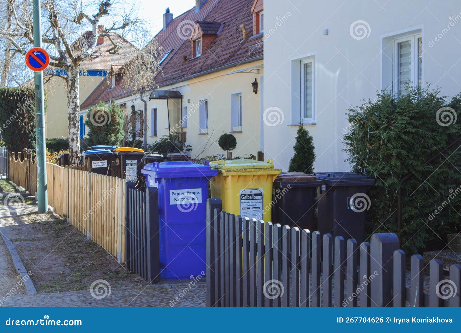 Garbage Cans for Separating Garbage in the Yard, for Paper, Plastic and ...