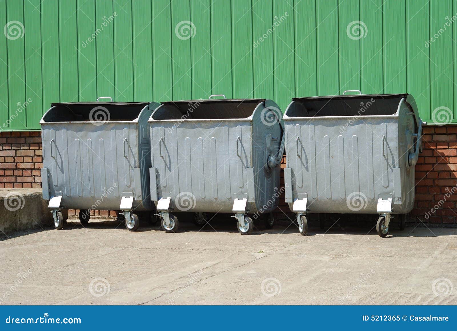 Garbage container stock image. Image of dirty, backyard - 5212365