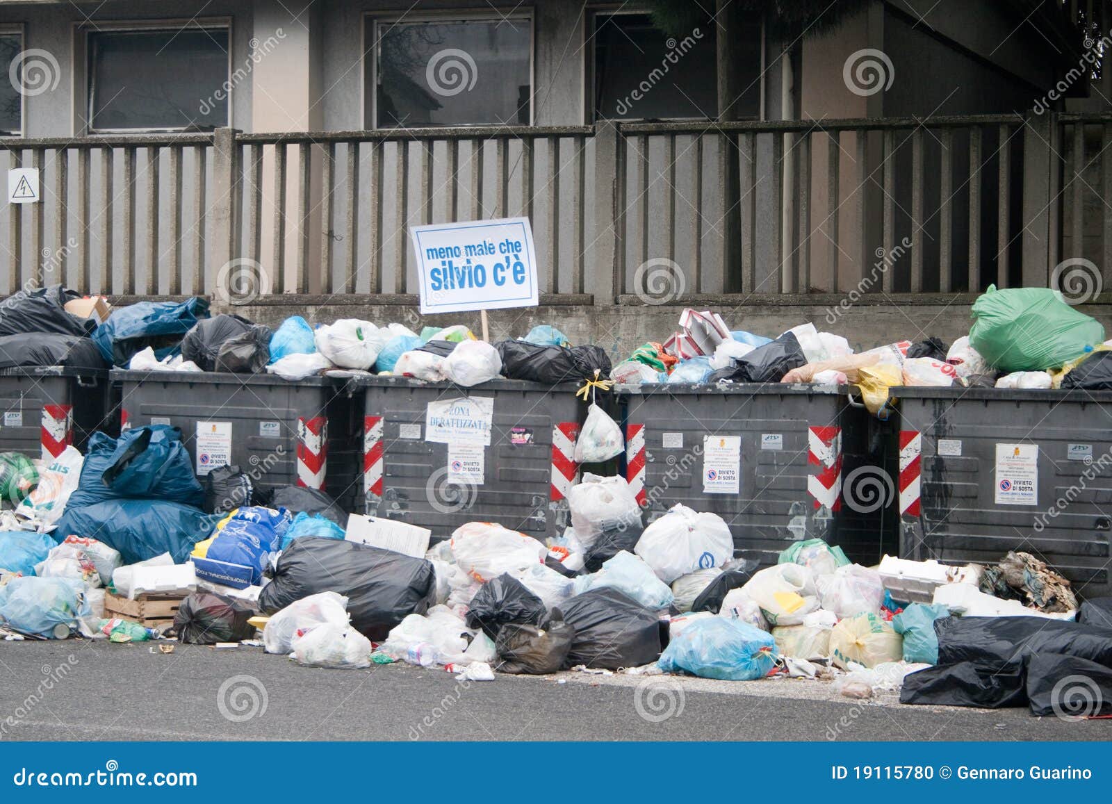 Garbage crisis in Naples editorial image. Image of garbage - 19115780
