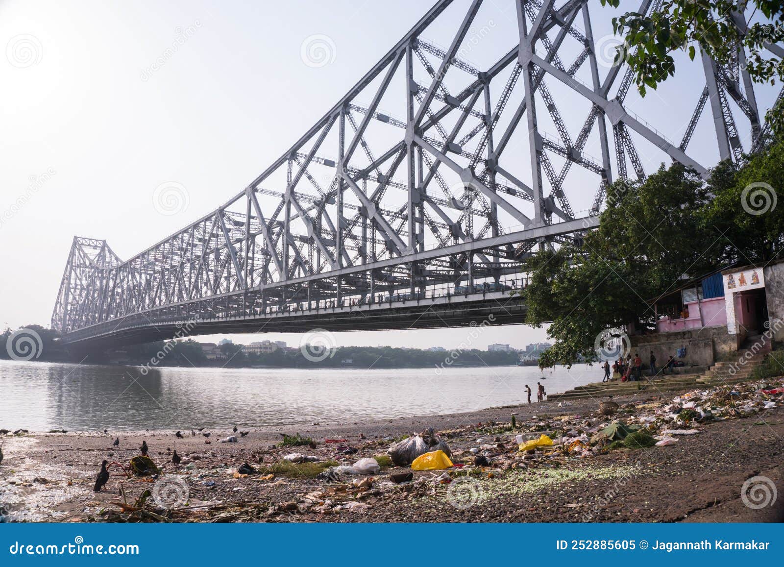 Garbage Dumped Under the Howrah Bridge is Increasing Ganges Pollution ...