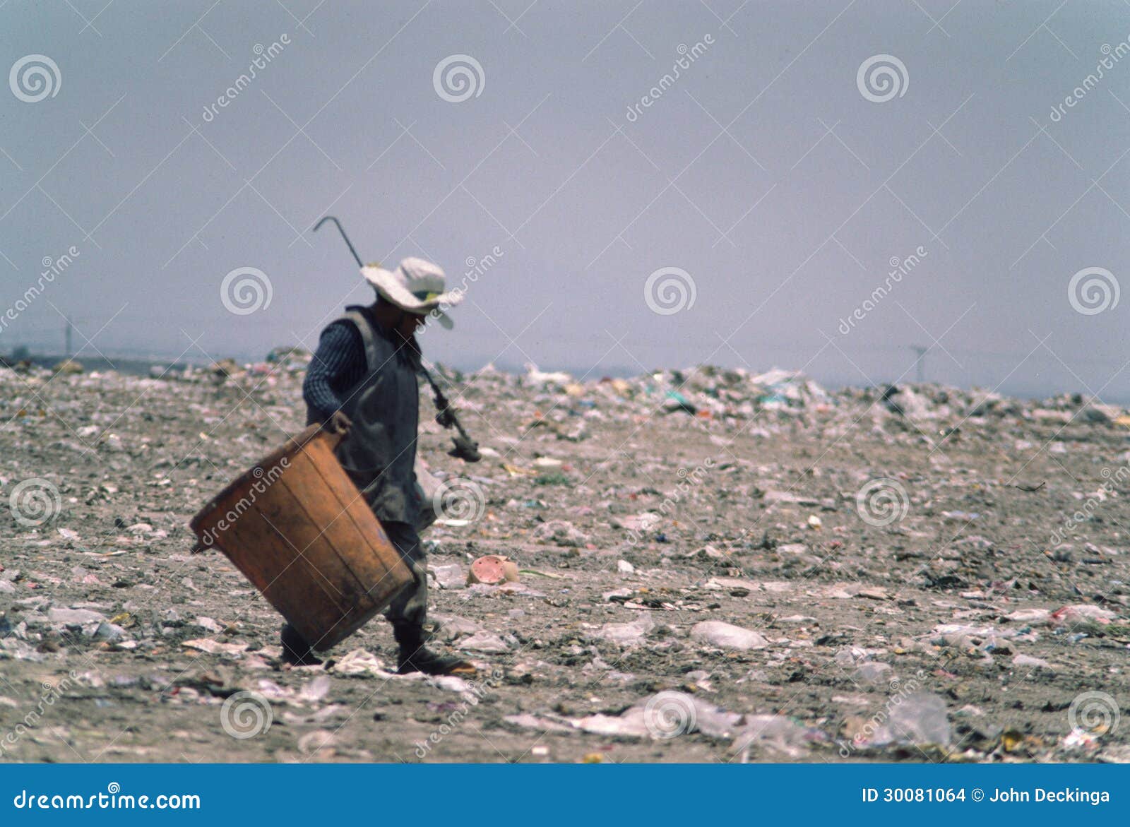 Mexico City Garbage Picker editorial stock image. Image of scrounge ...