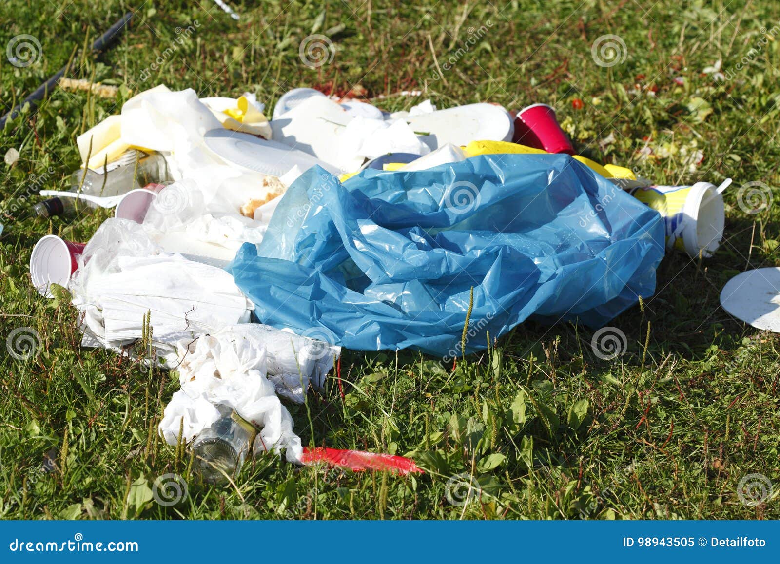 Garbage, Rubbish after the Party Stock Image - Image of food, pollution ...