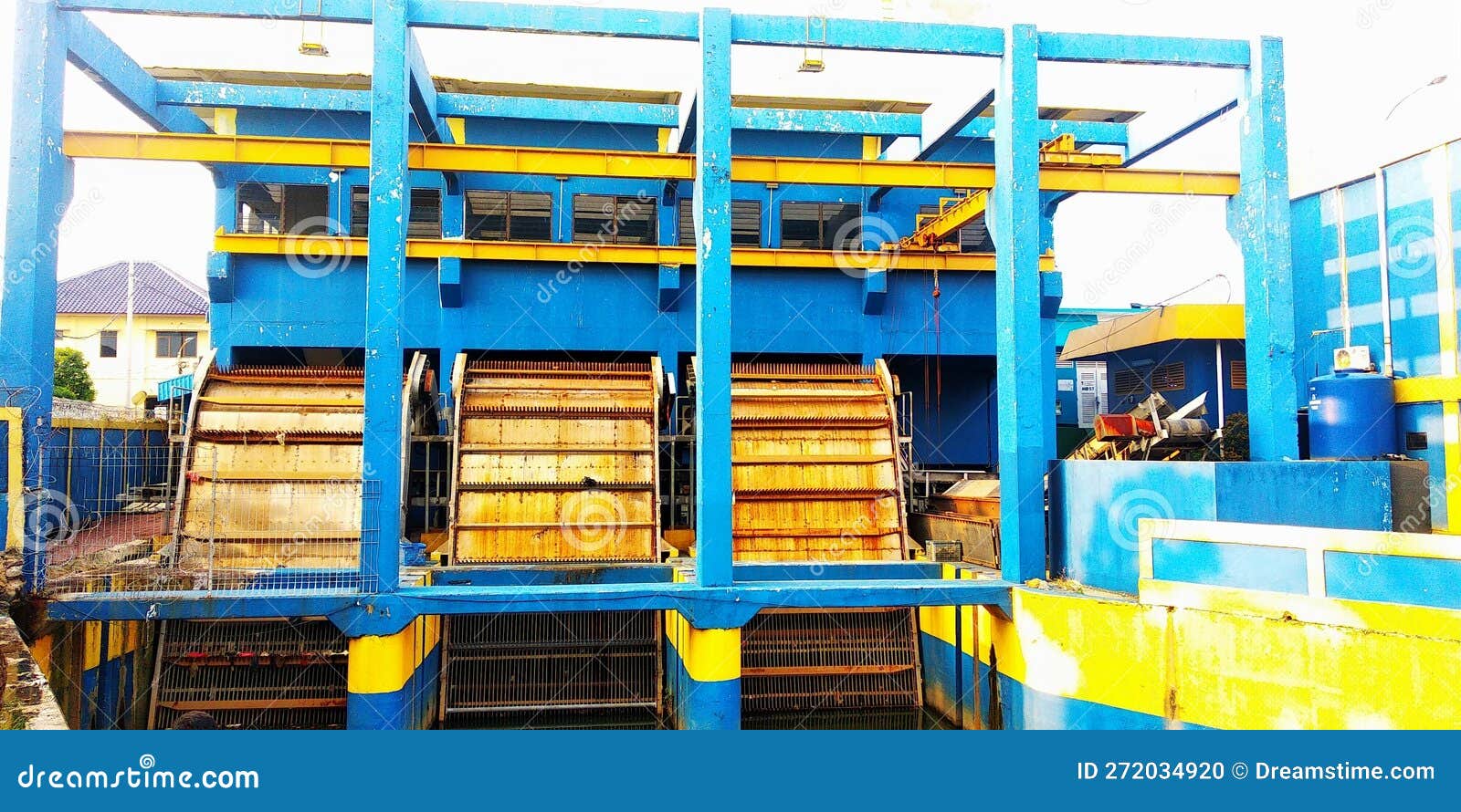 Garbage Towing Machine in the Reservoir Stock Photo - Image of pickup ...