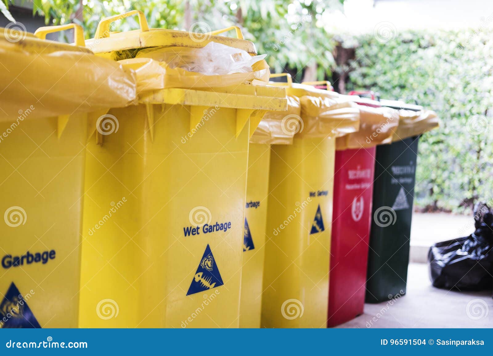 Garbage Trash Bins, Separate Wet, Danger, Dry and Recycle Waste ...