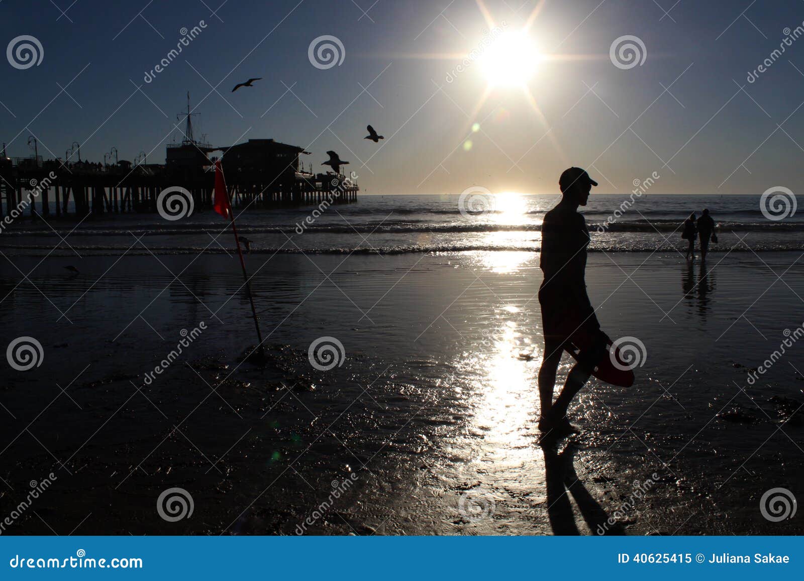 Garde De Vie Chez Santa Monica Beach Image stock - Image du monica ...