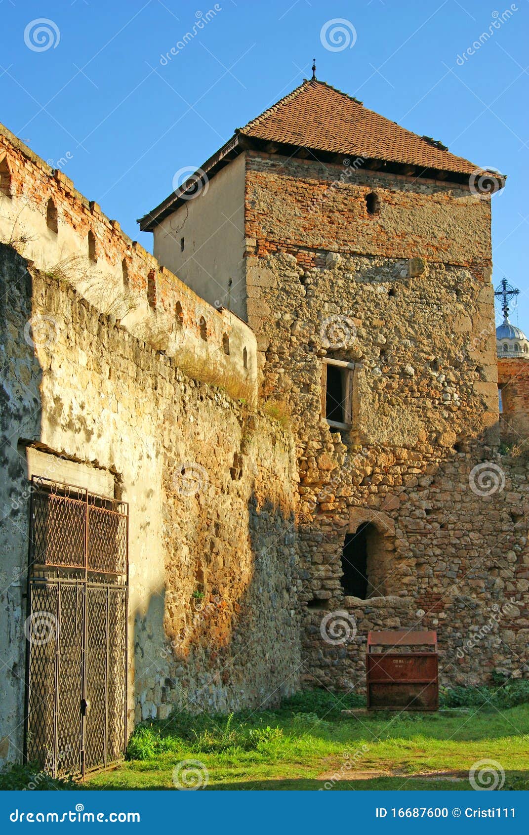 Garden of ancient citadel stock photo. Image of visit - 16687600