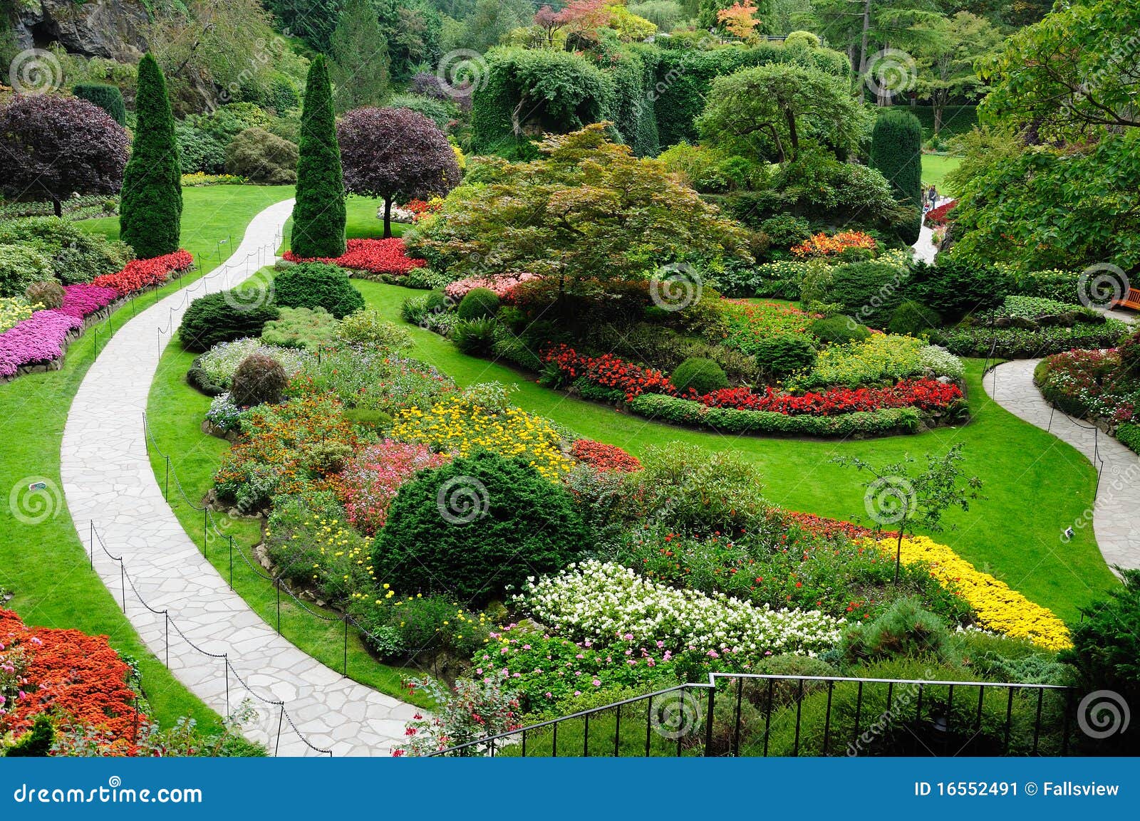 Garden landscaping stock image. Image of green, beauty - 16552491