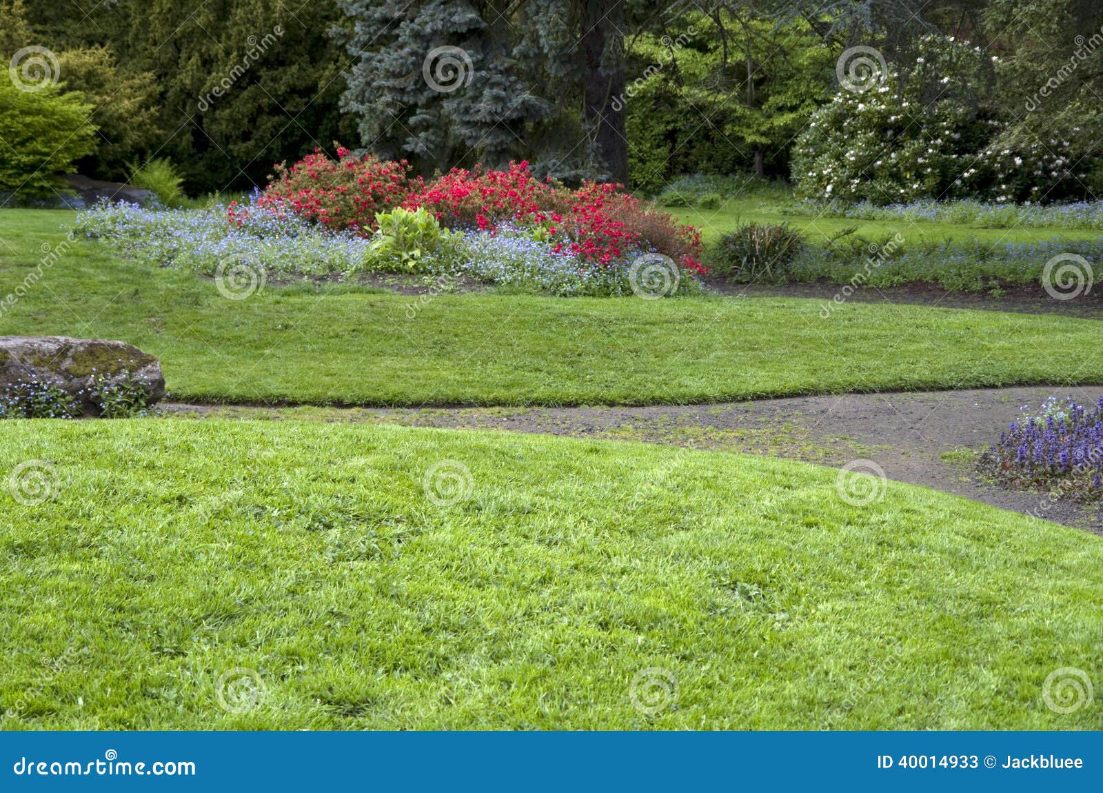 Garden Lawn after Spring Rain Stock Image - Image of yard, calm: 40014933