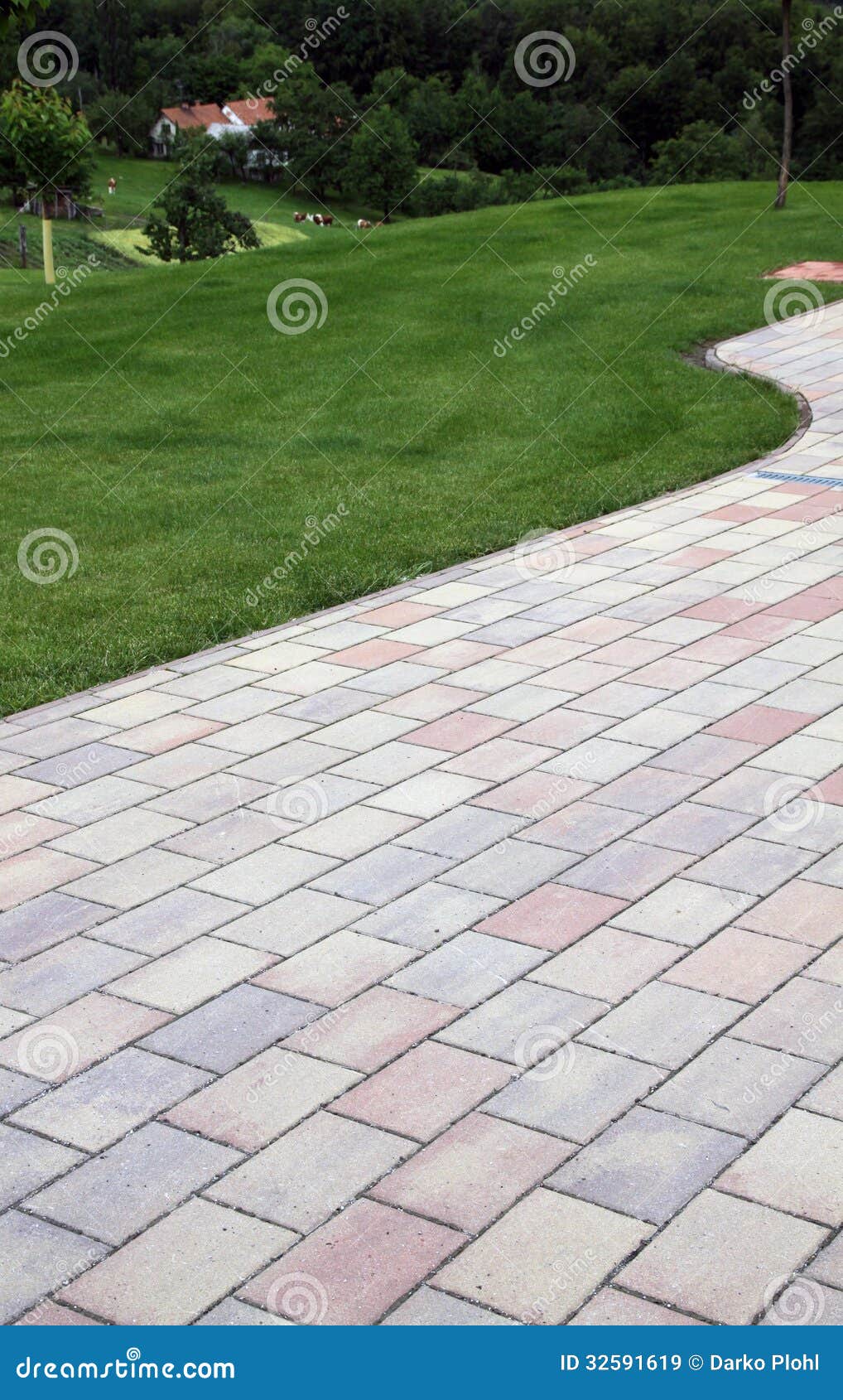 Garden rubble floor path stock image. Image of ornamental - 32591619