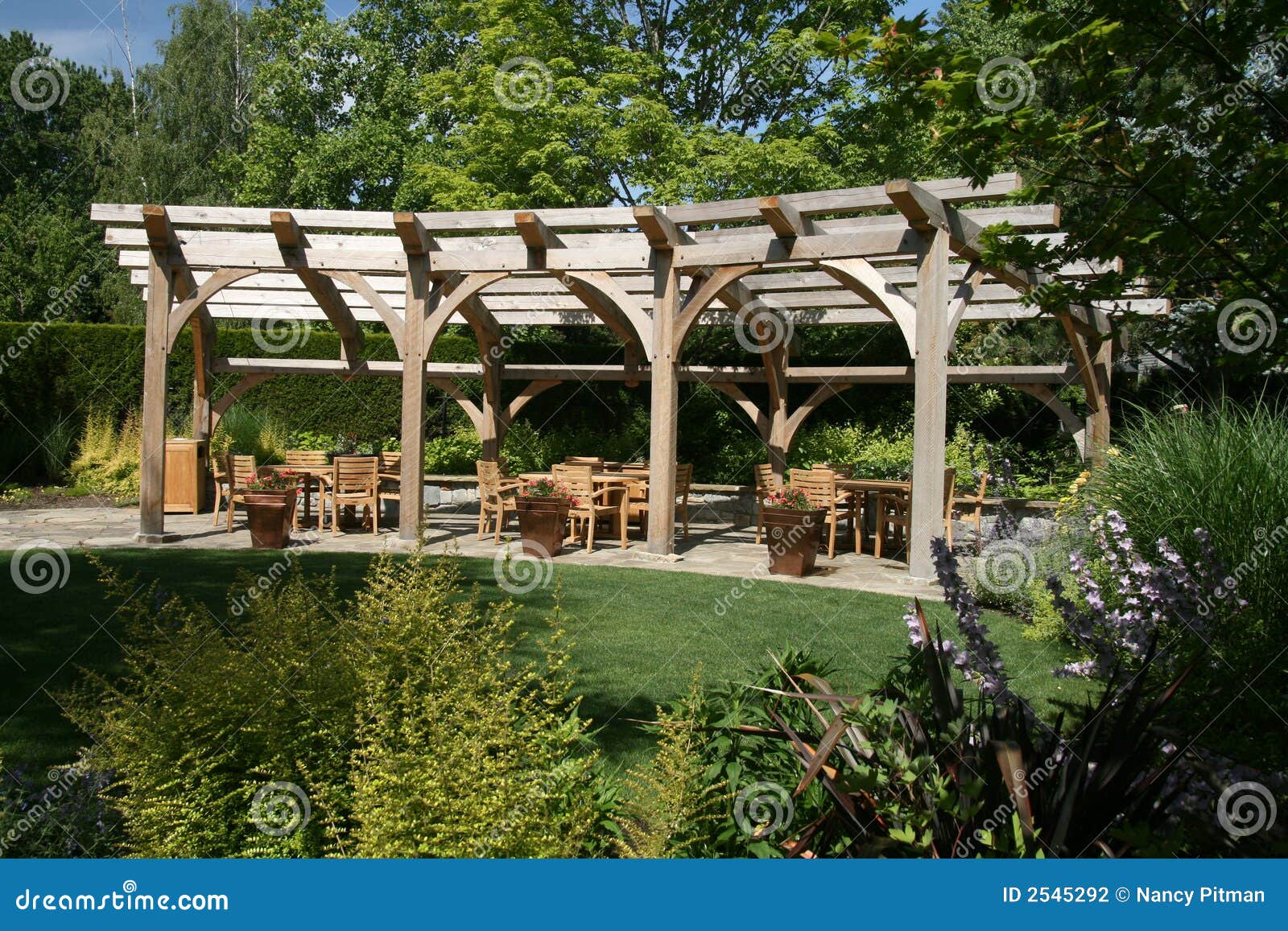 Garden Structure stock photo. Image of lawns, table, floral - 2545292