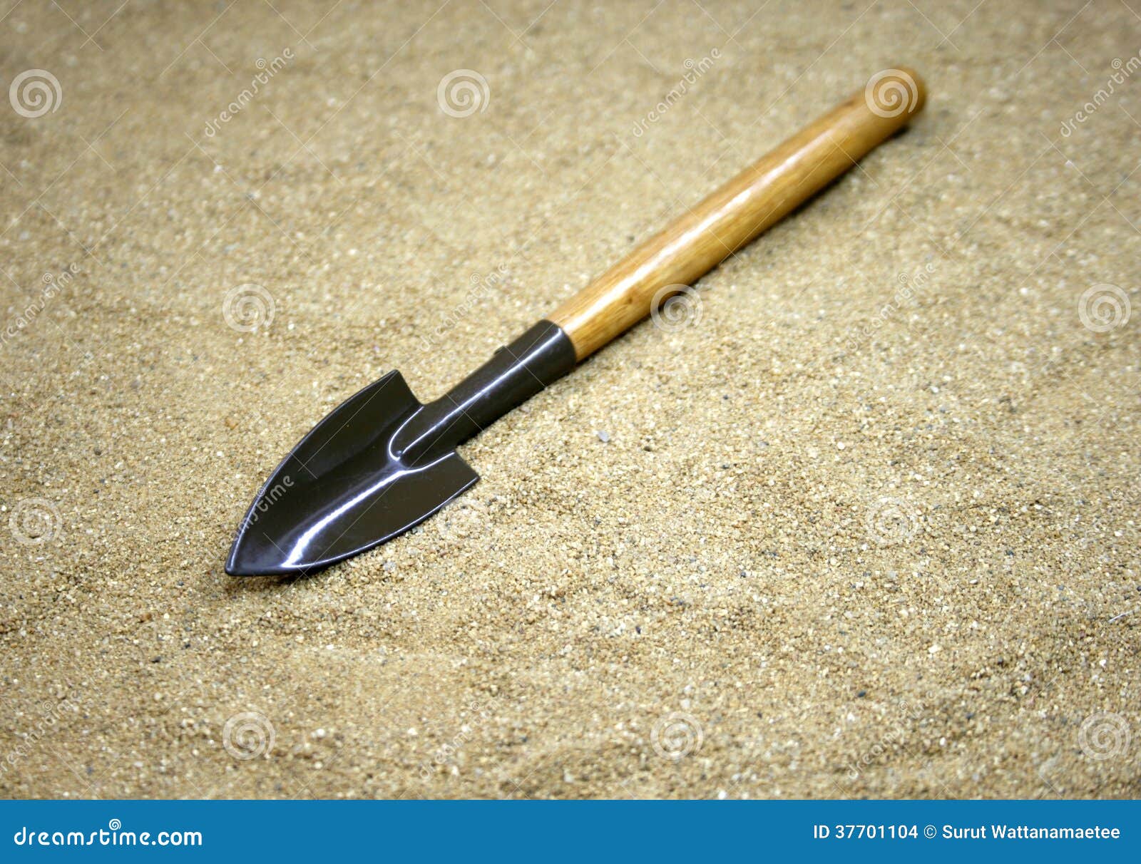 Garden tools on sand stock photo. Image of siem, outdoors - 37701104