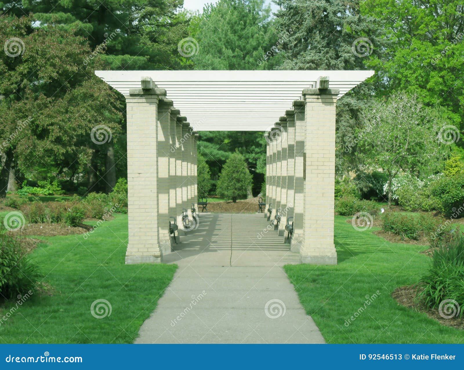 Garden trellis, front view stock image. Image of white - 92546513