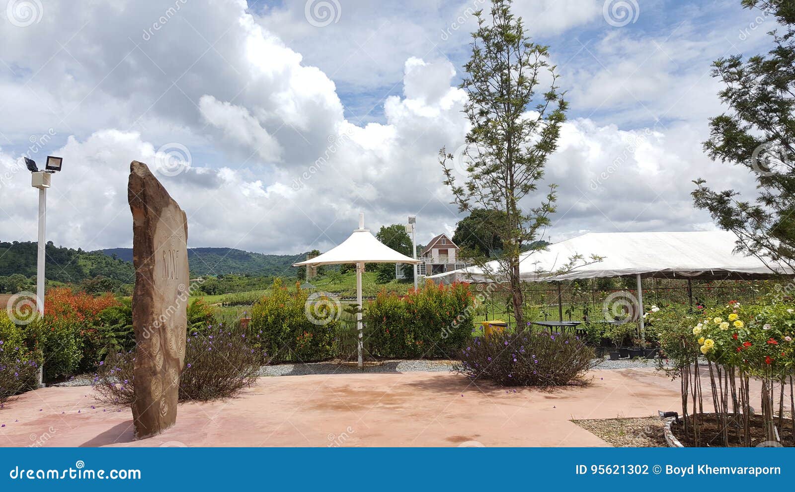 Garden view editorial photography. Image of shop, flowers - 95621302