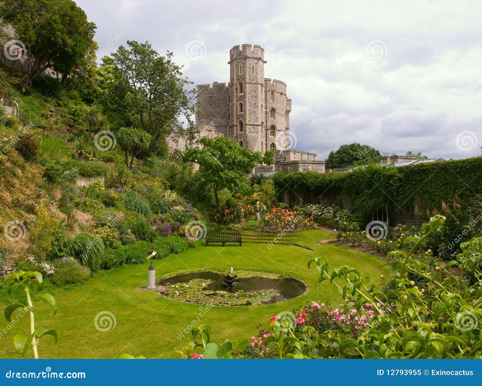 Garden in the Windsor Castle Stock Image - Image of architecture, park ...