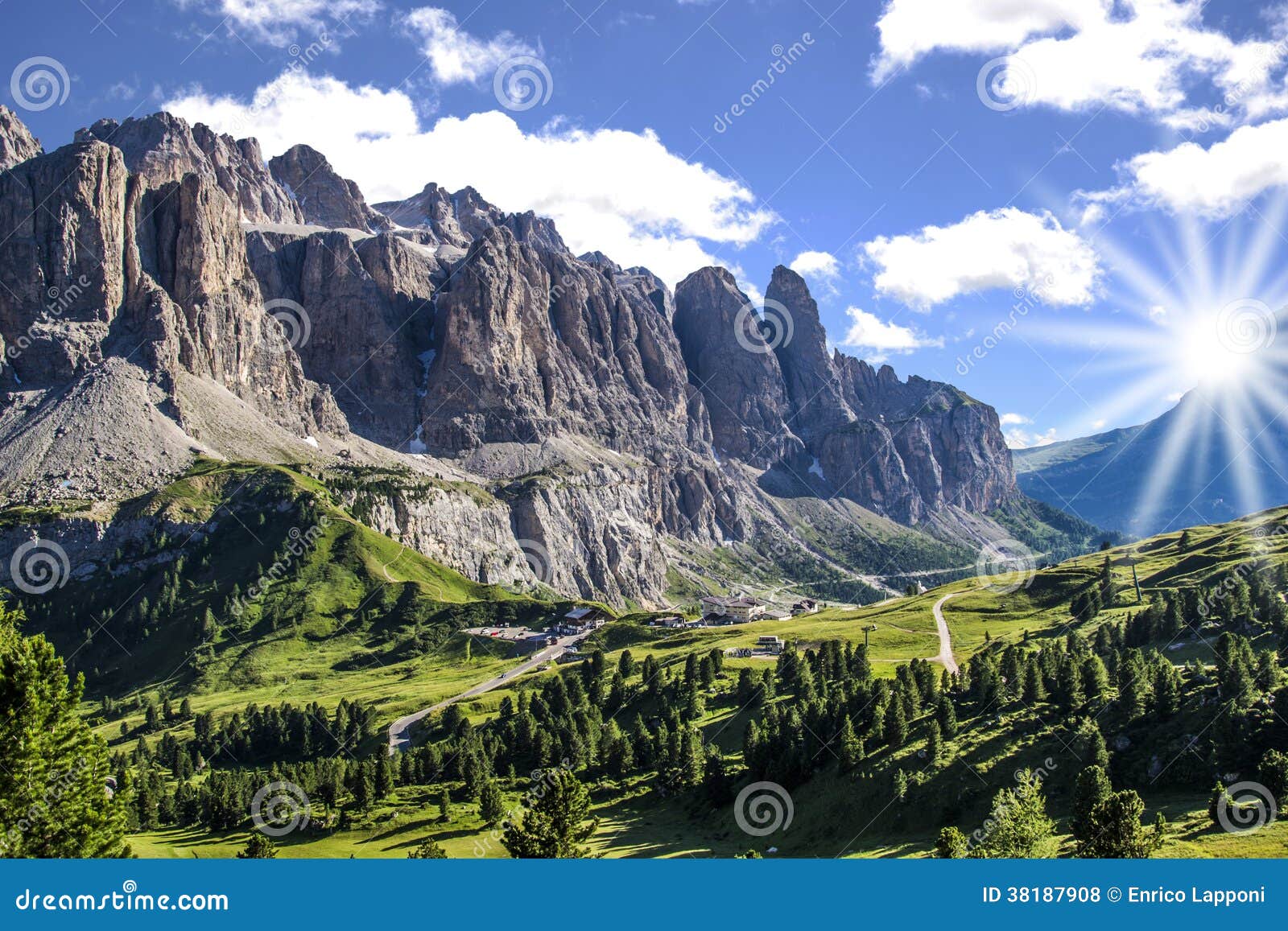 The Gardena Pass Connects Val Gardena With Val Badia, Trentino Alto ...