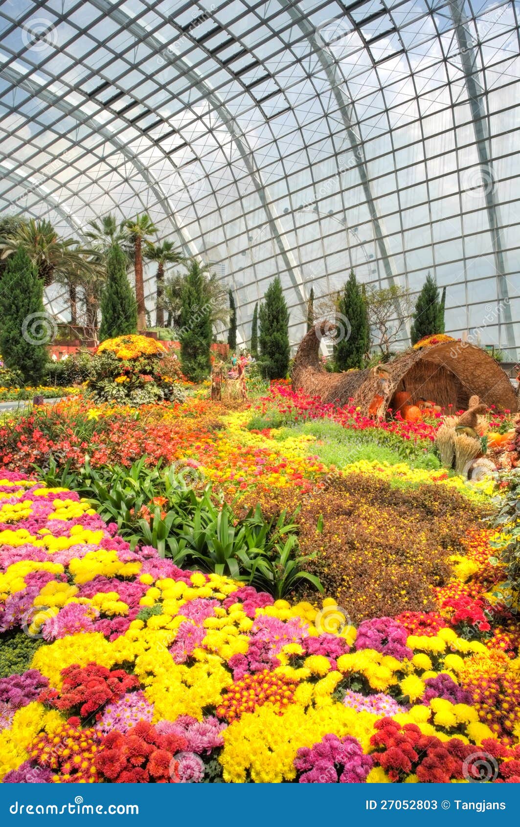 Flower Dome Conservatory At The Gardens By The Bay Editorial Image ...