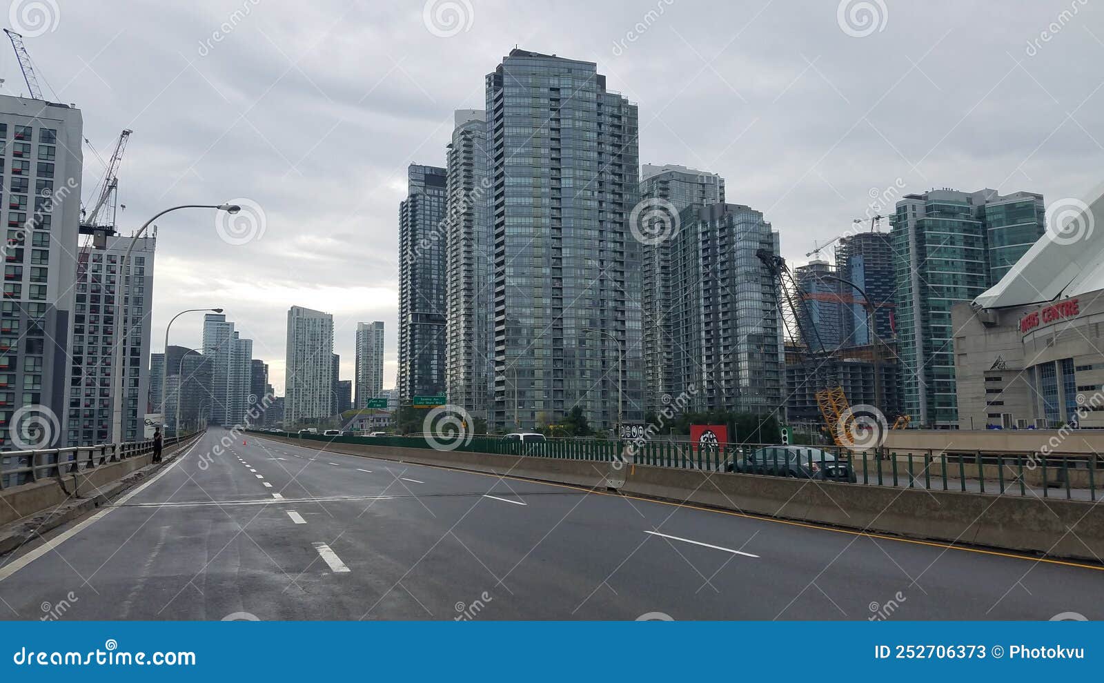 Gardiner Expressway in Toronto Downtown Editorial Stock Photo - Image ...