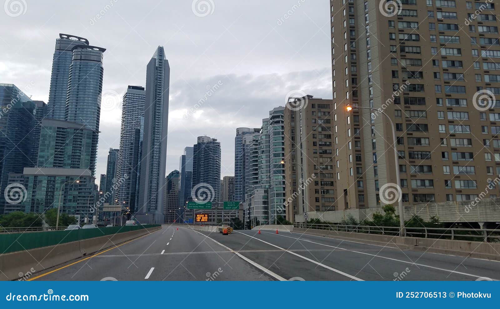 Gardiner Expressway in Toronto Downtown Editorial Stock Photo - Image ...