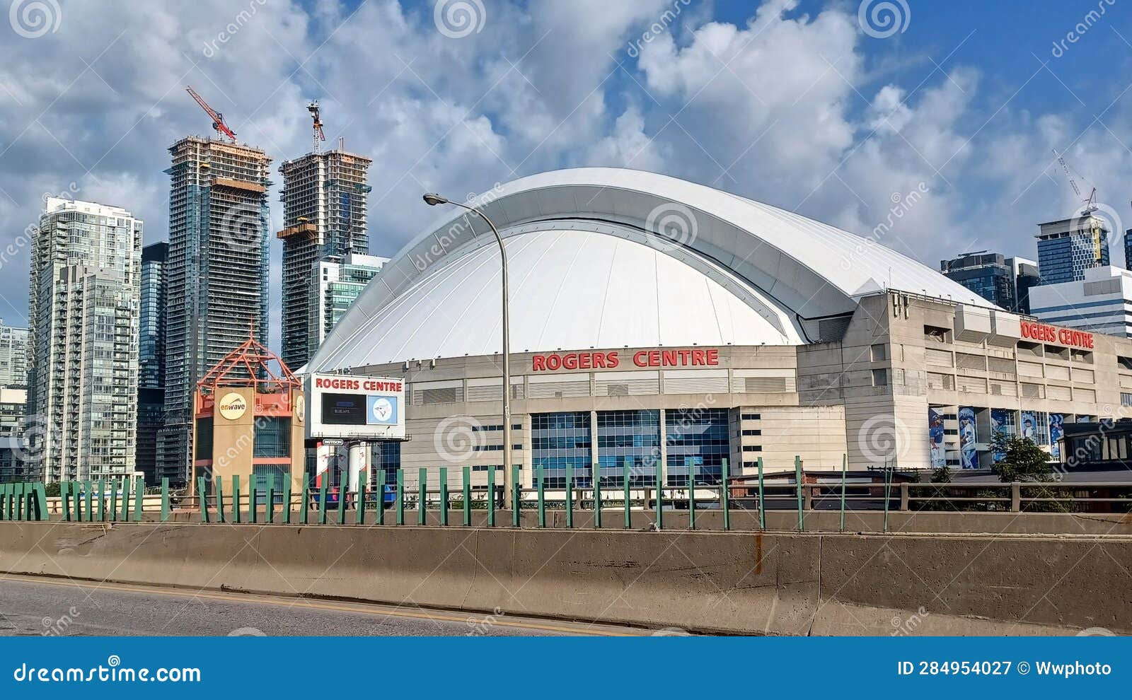 Gardiner Expressway View in Toronto Editorial Photography - Image of ...