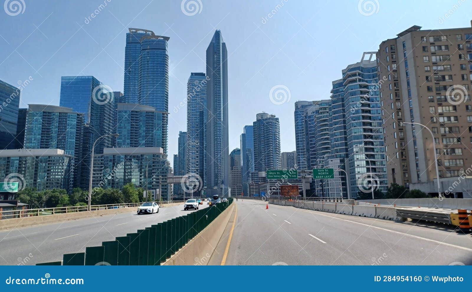 Gardiner Expressway View in Toronto Editorial Image - Image of street ...