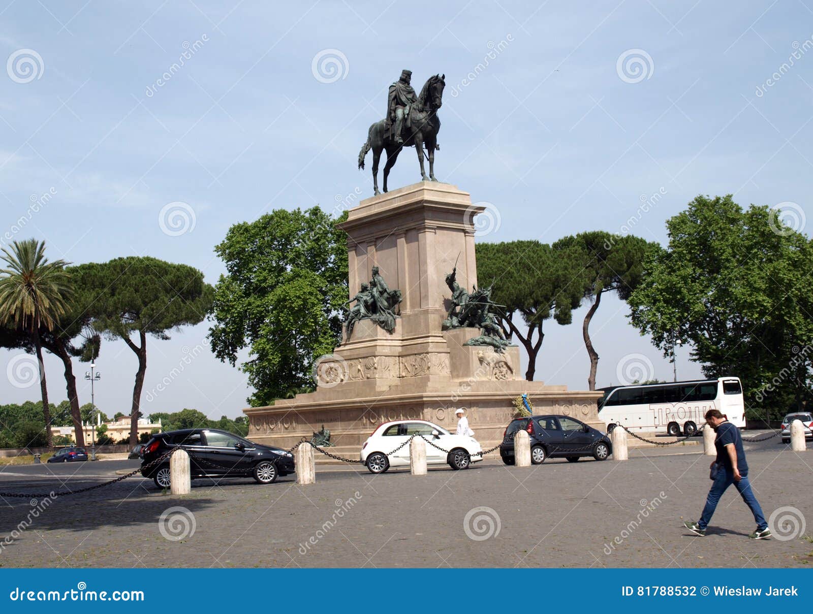 Garibaldi Monument on Janiculum Hill in Rome Editorial Photography ...