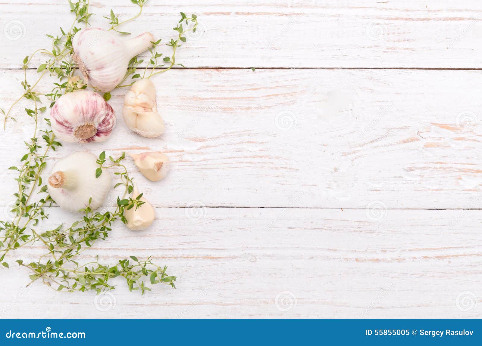 Garlic. Background .Frame. stock image. Image of kitchen - 55855005