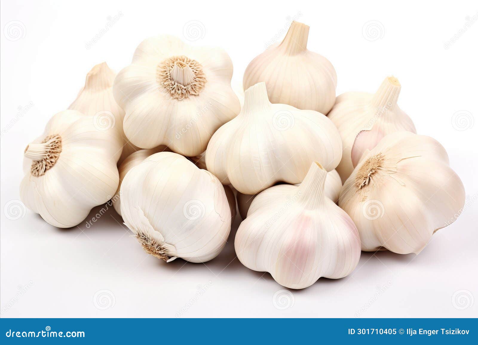 Garlic Bulbs on White Backdrop for Captivating Ads and Packaging ...