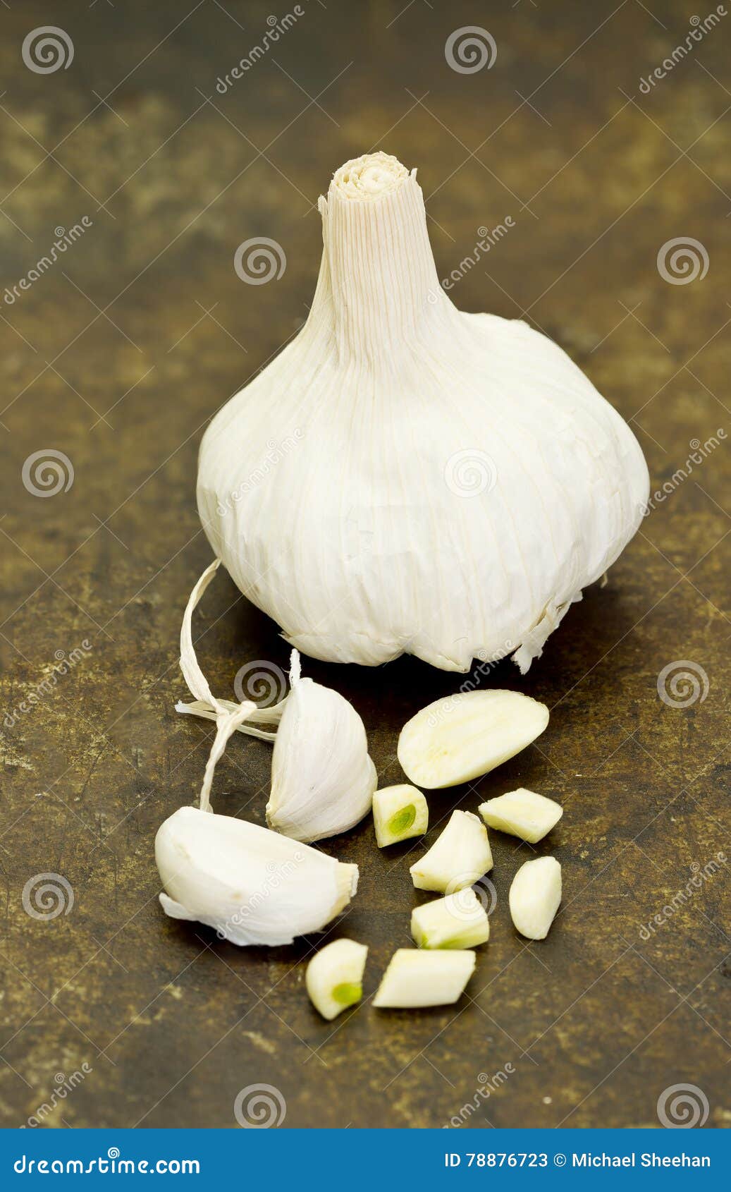 Garlic and pieces stock image. Image of healthy, food - 78876723