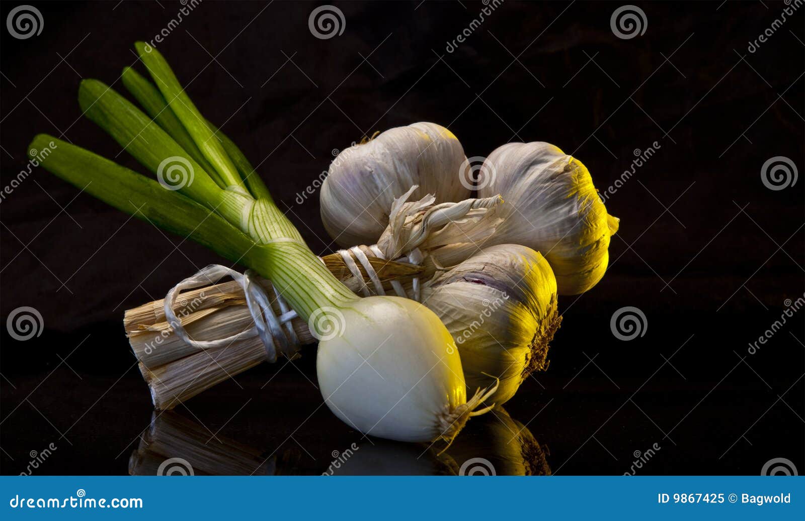 Garlic & Spring Onion Picture. Image: 9867425