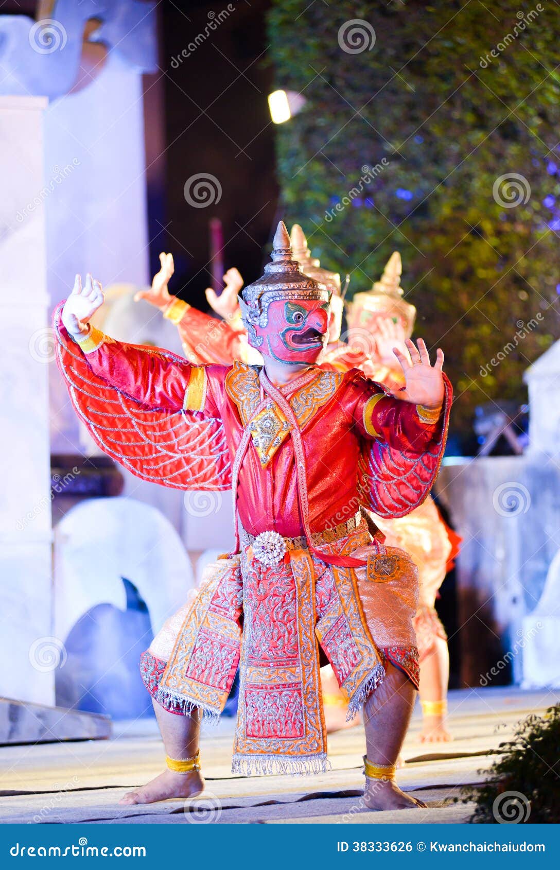 Garuda dance stock photo. Image of light, tradition, tourism - 38333626