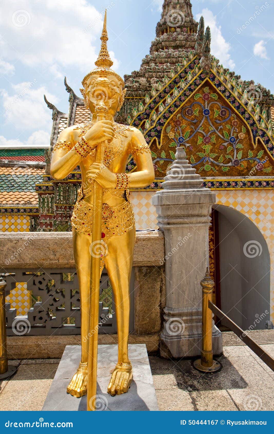 Garuda Sculpture stock afbeelding. Image of aziatisch - 50444167