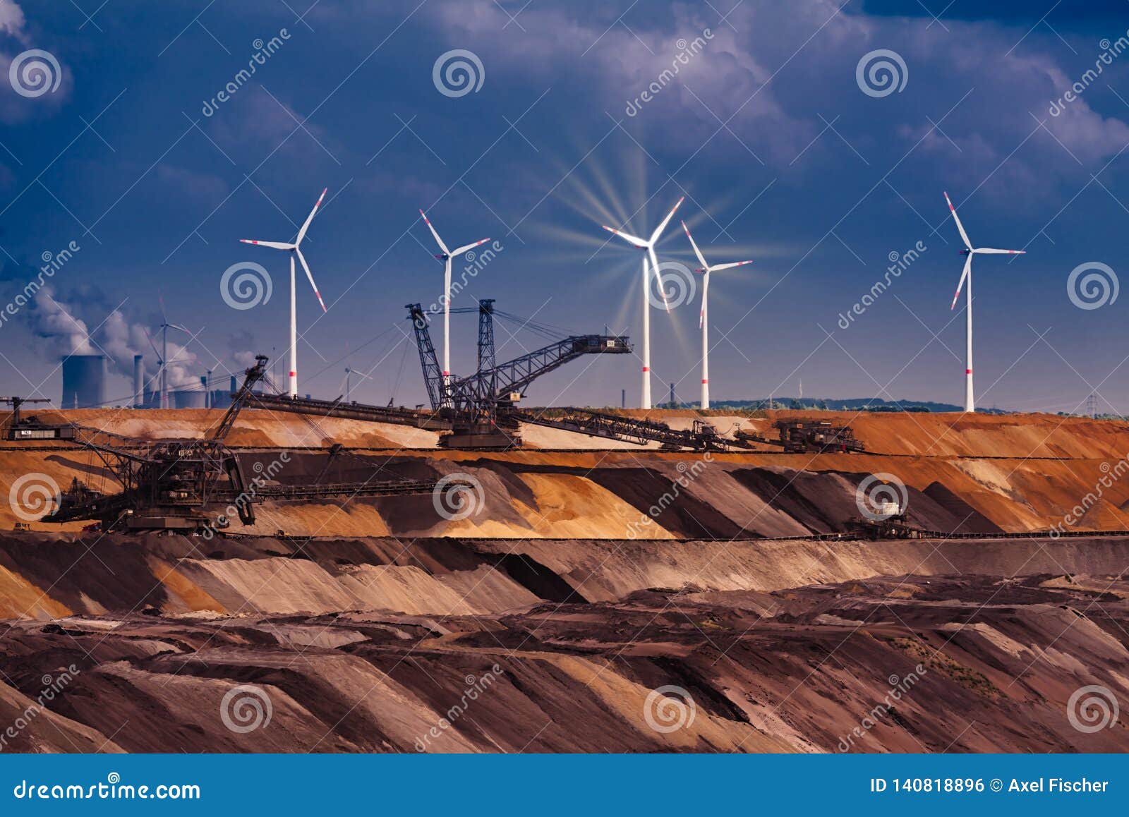 GARZWEILER, GERMANY - SEPTEMBER 01, 2016: Huge Machines Refill the ...