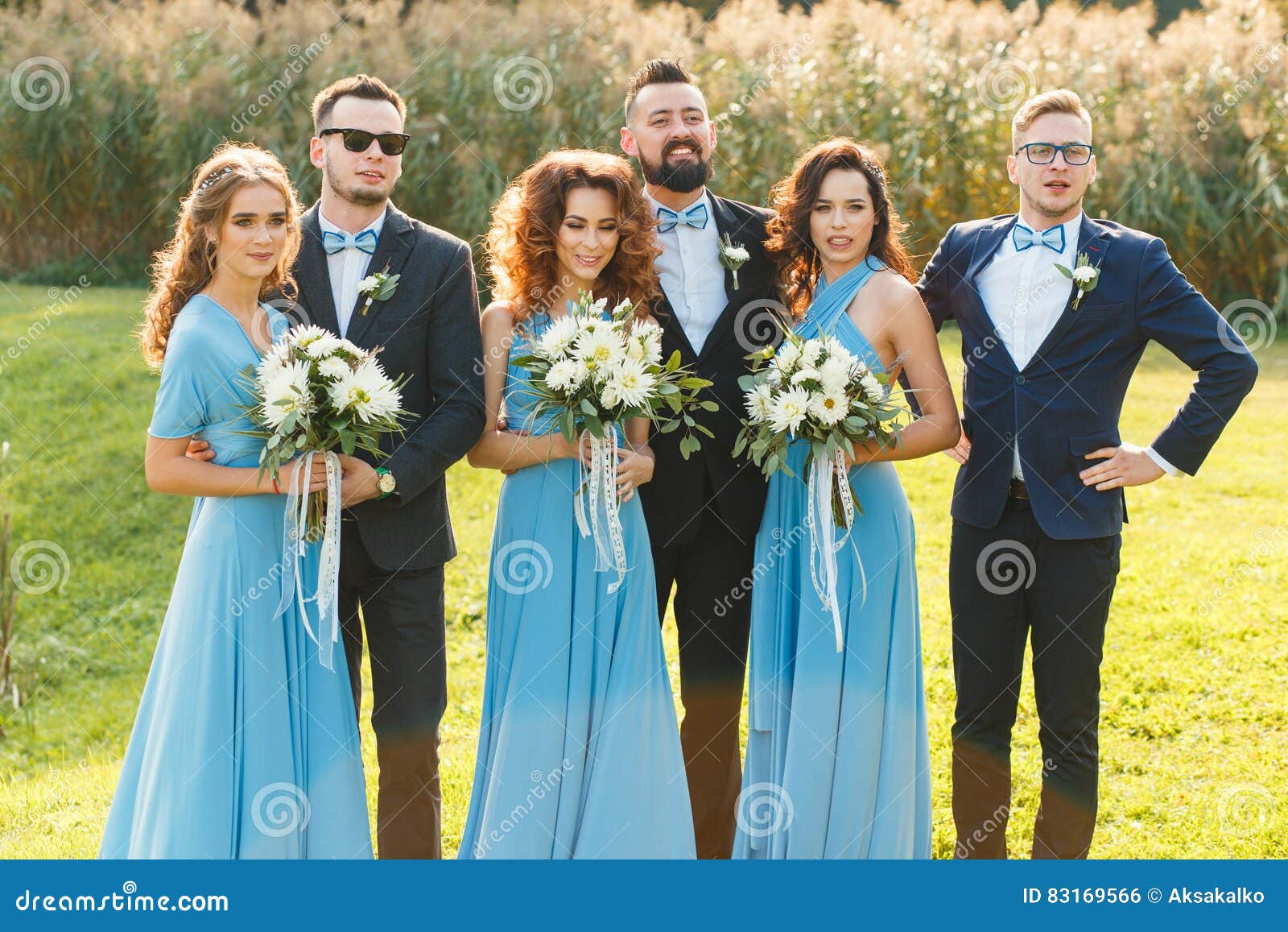 Garçons Dhonneur Et Demoiselles Dhonneur Photo Stock Image Du