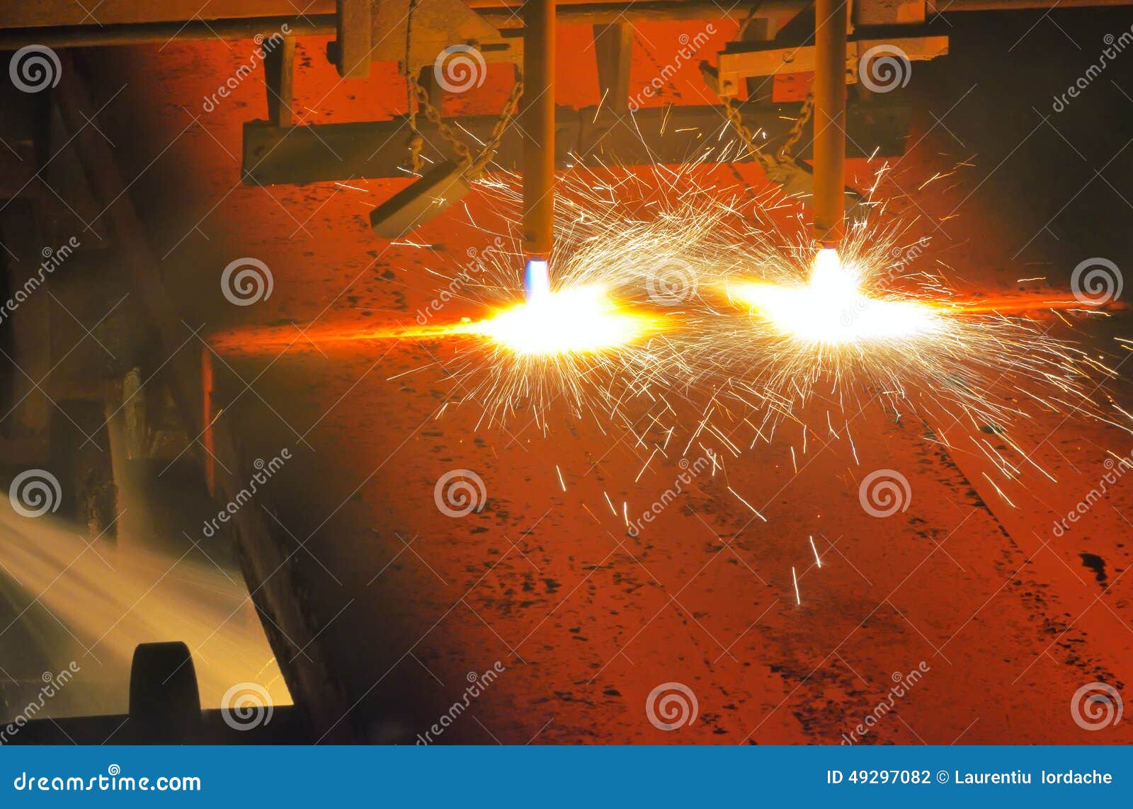 Gas Cutting of the Hot Metal Stock Photo - Image of torch, autogen ...