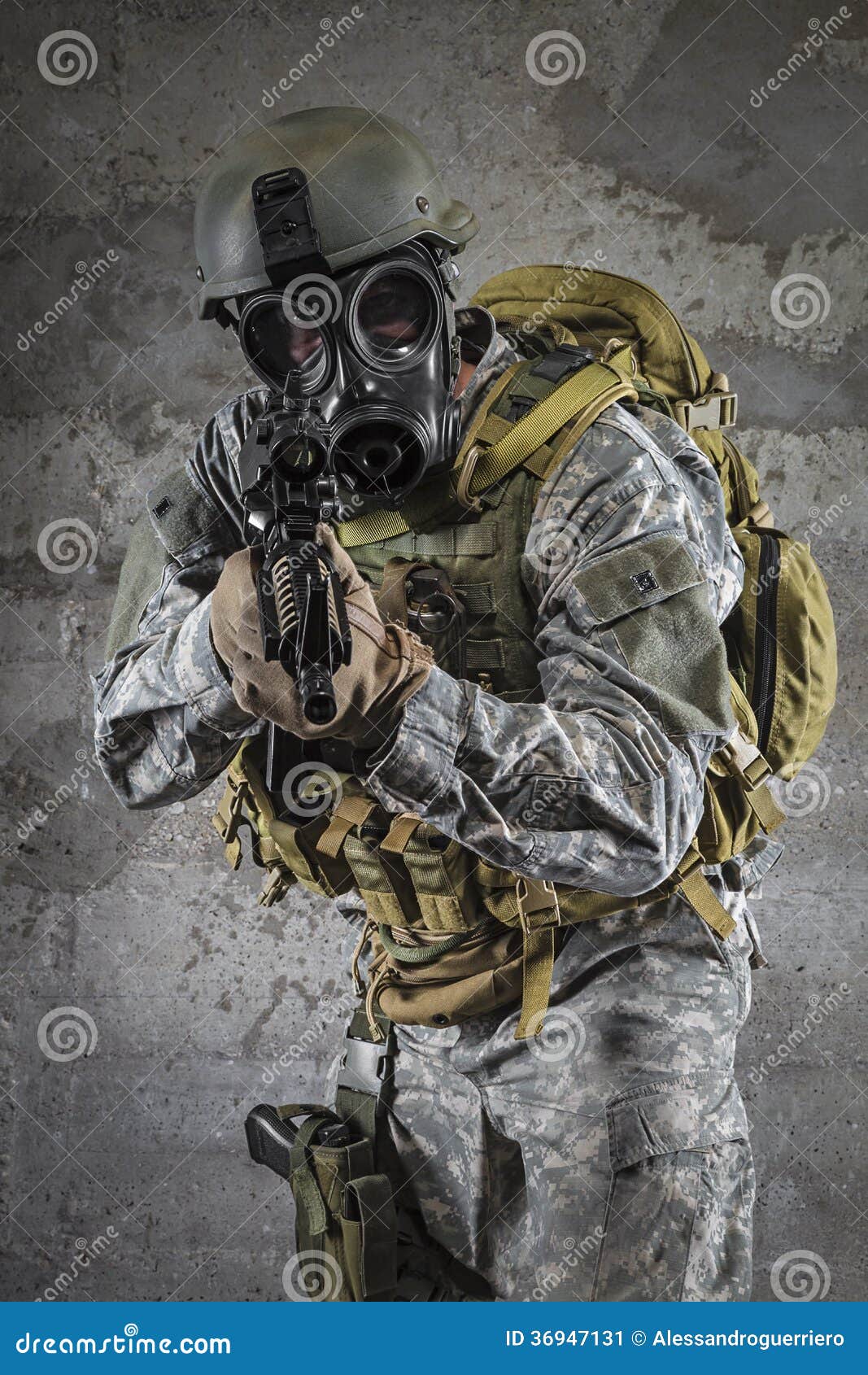 Gas Mask Soldier Stock Photo | CartoonDealer.com #39149028