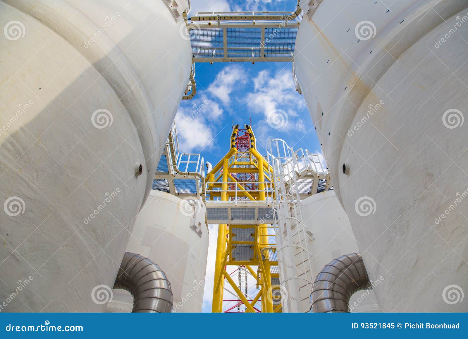 Gas Process Dehydration Unit with Pressurize Vessel, Gas and Crude Oil ...