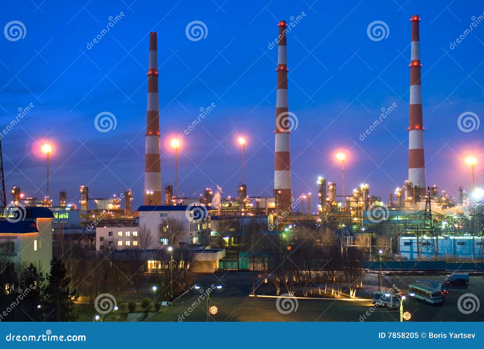 Gas-processing a Factory in the Evening Stock Image - Image of outdoor ...
