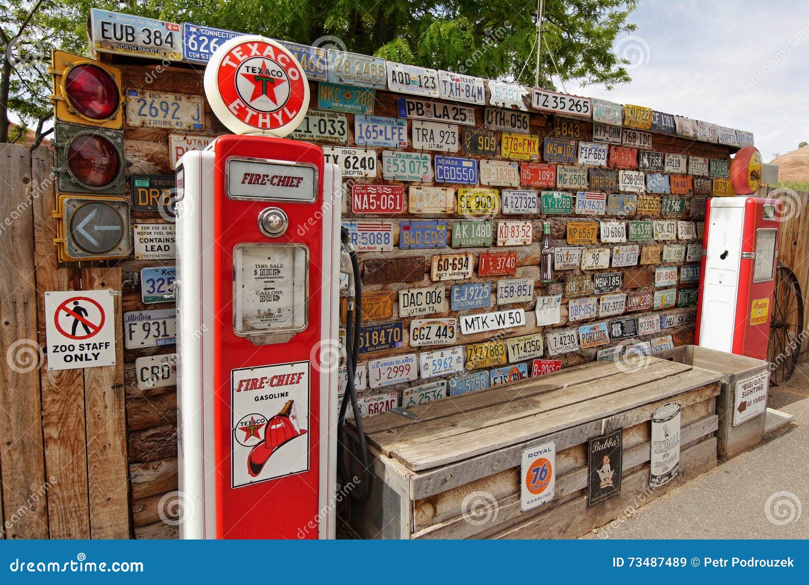 Gas pump stand museum editorial stock image. Image of america - 73487489
