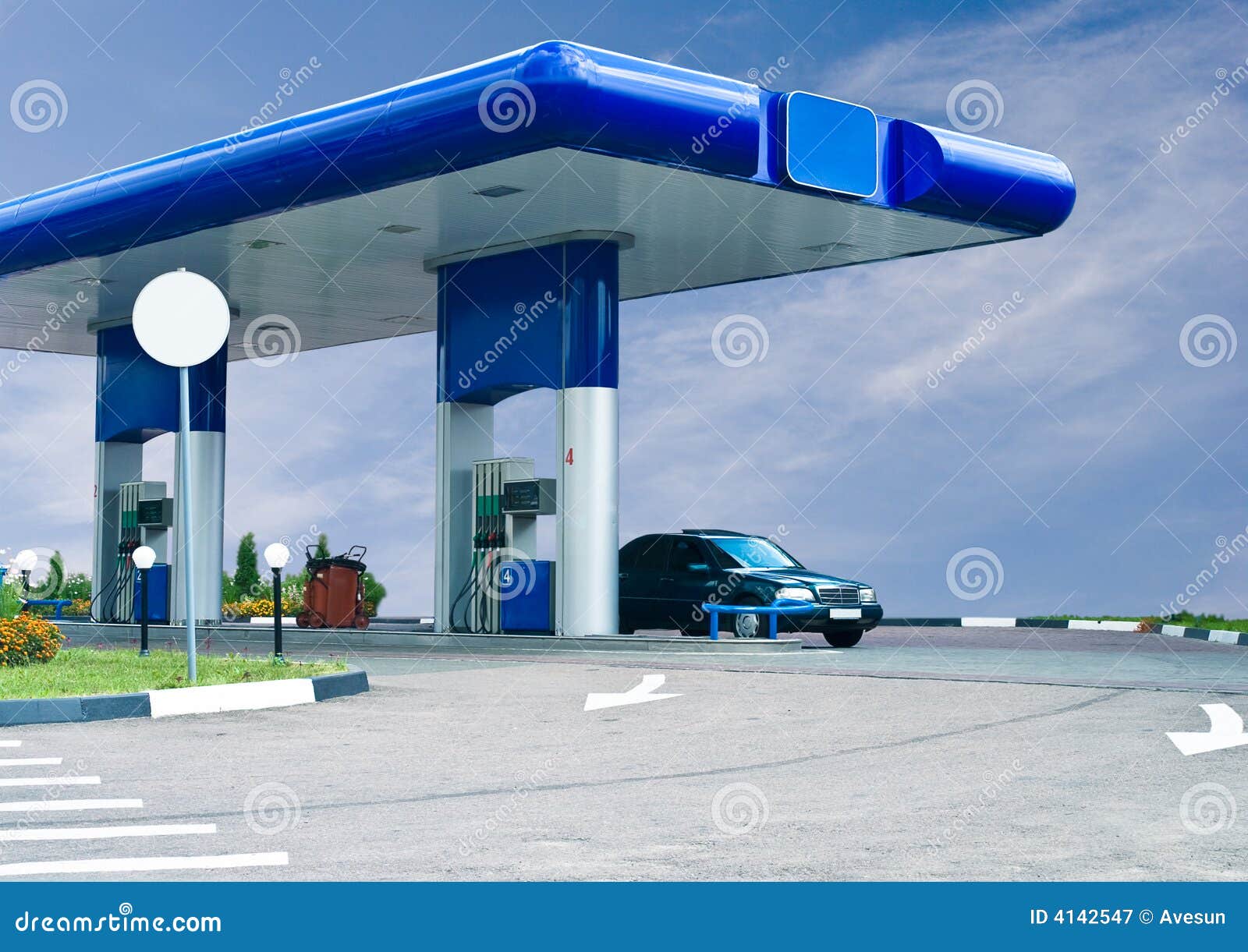 Gas refuel station stock image. Image of energy, motor - 4142547