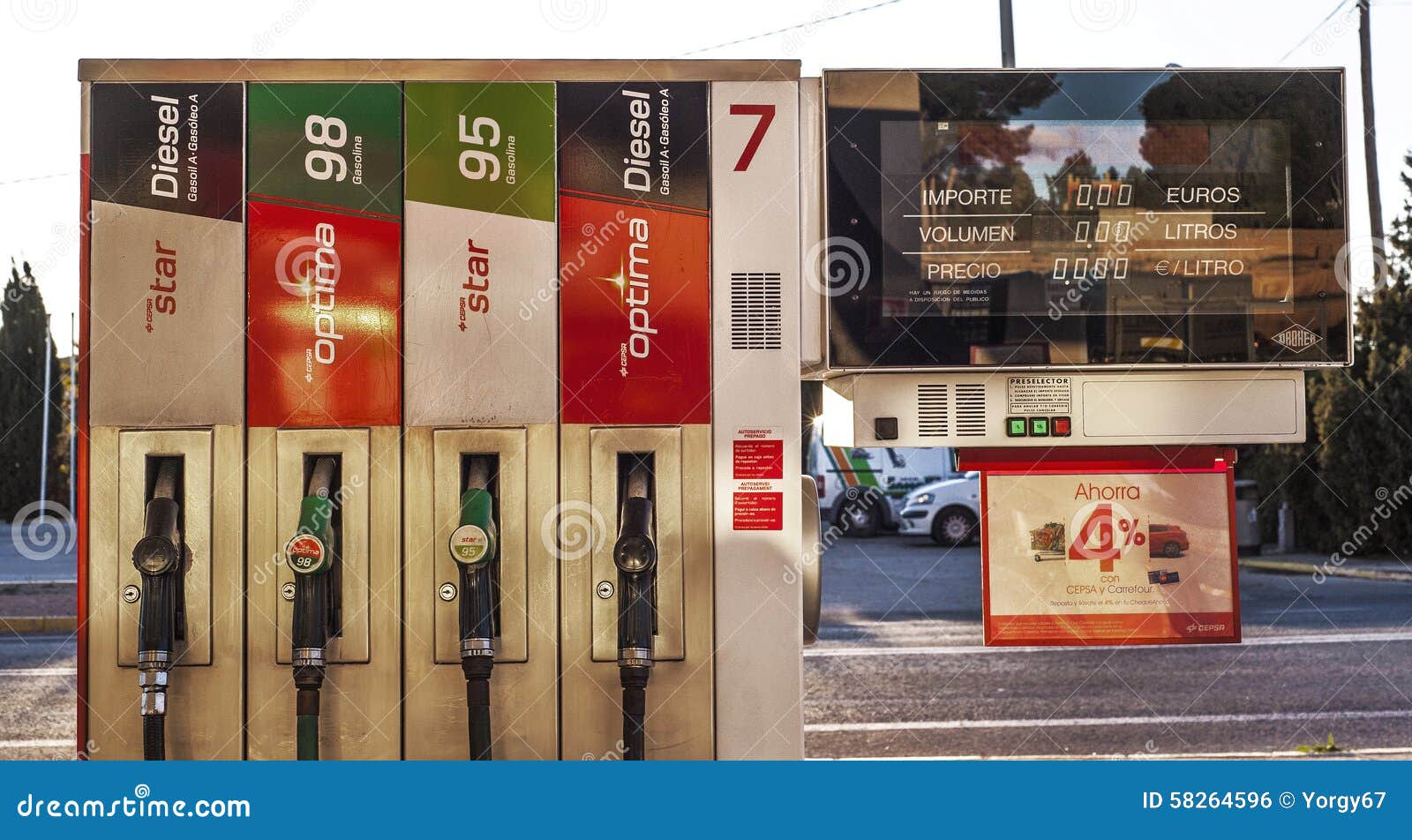 Gas Station editorial photo. Image of station, traffic - 58264596